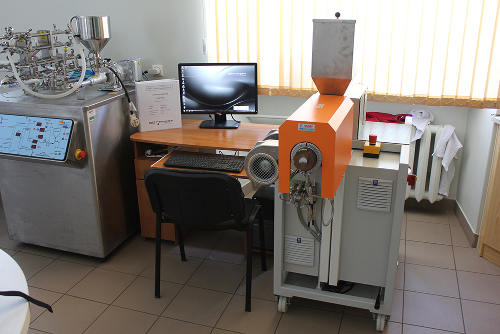 Pilot Extruder LLU – Saint-Tech